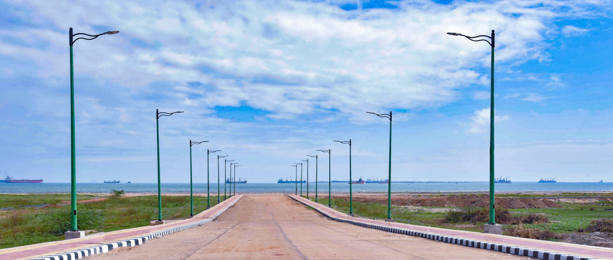 Square FRP Street Light Poles Manufacturer India | Helipole